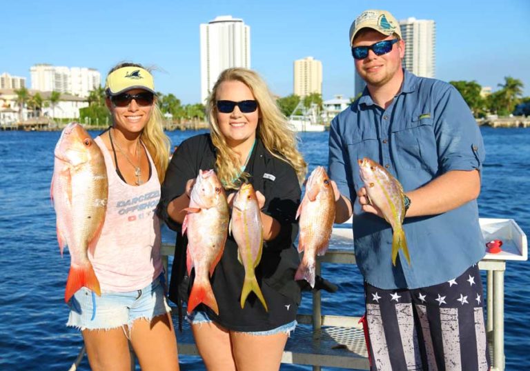 PHOTOS (46) - Warm Up With These 46 Photos of Darcizzle - Darcizzle ...