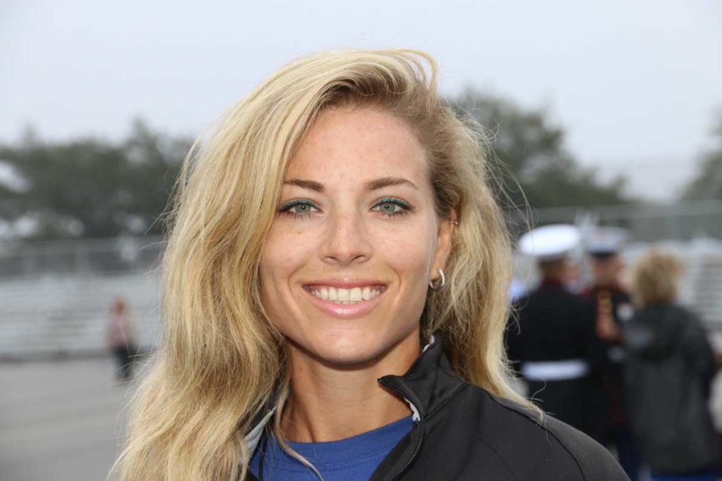 PHOTOS - Start Thursday Right with 43 Photos of Darcizzle! - Darcizzle ...